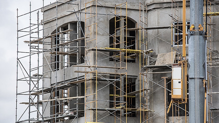 Operating model consulting services | Strategy&